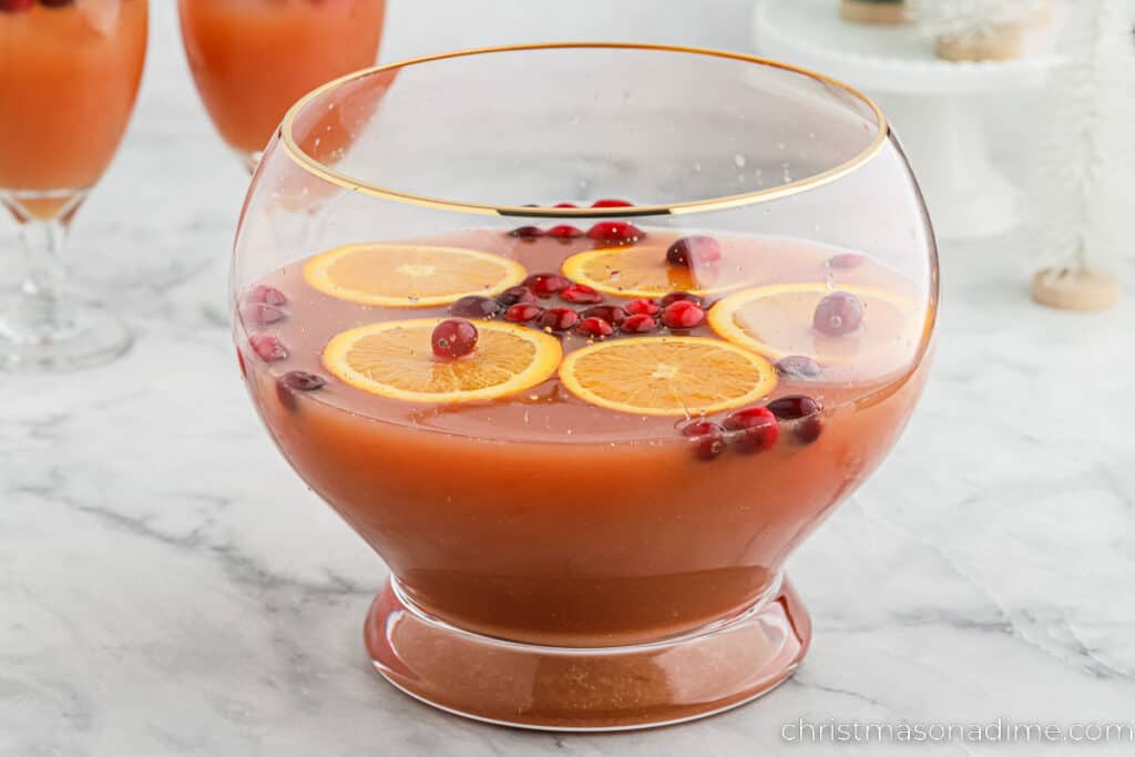 Christmas Morning Punch - christmasonadime.com