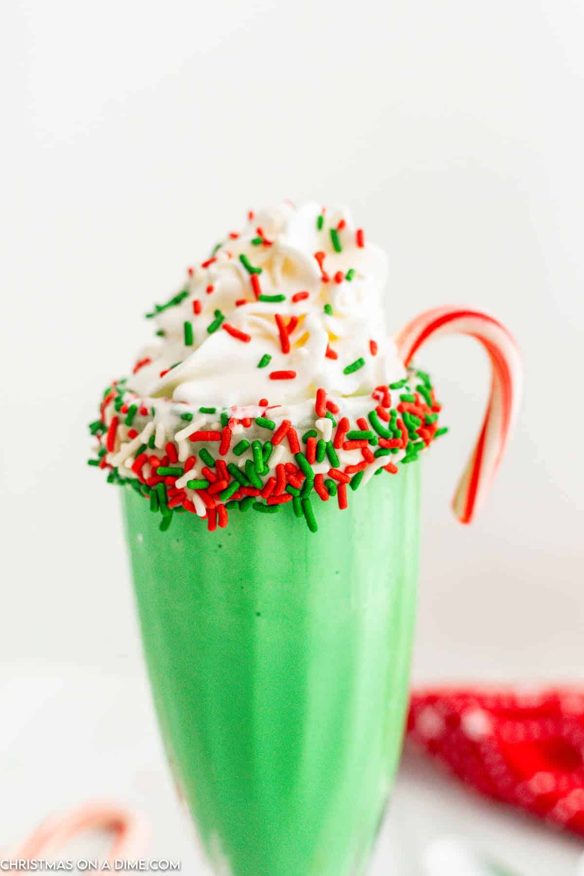 Christmas Milkshake - christmasonadime.com