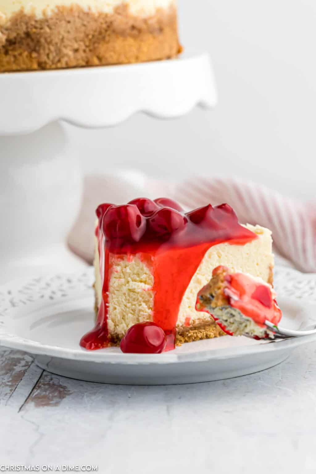 Instant Pot Cheesecake - christmasonadime.com