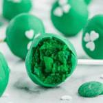 71 Christmas Cake Pop Recipes - christmasonadime.com
