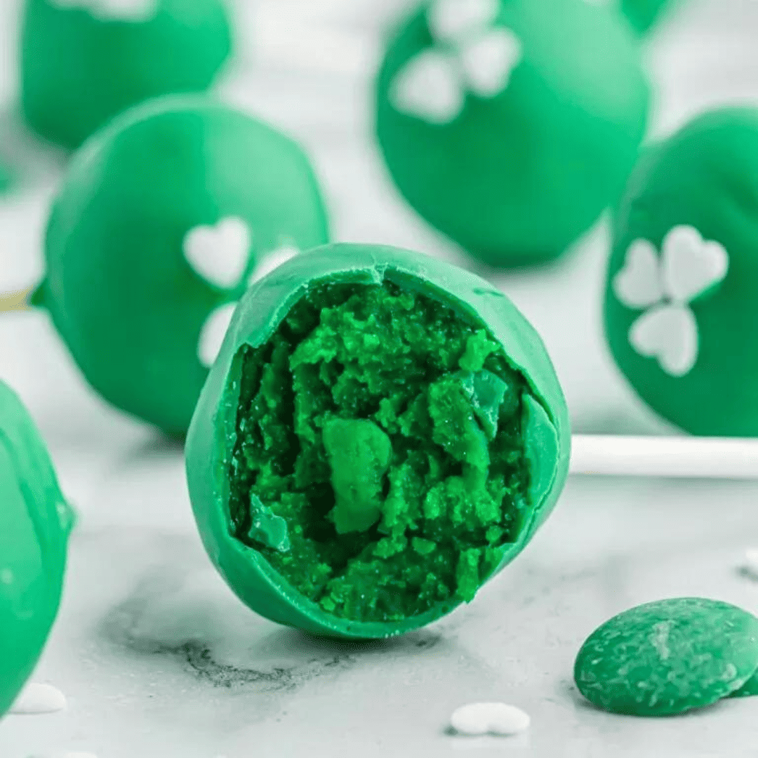 71 Christmas Cake Pop Recipes - christmasonadime.com