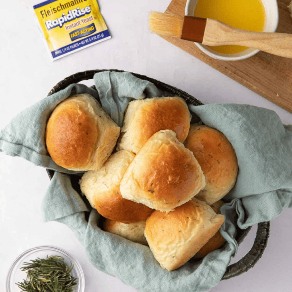 What to Serve with Prime Rib - christmasonadime.com