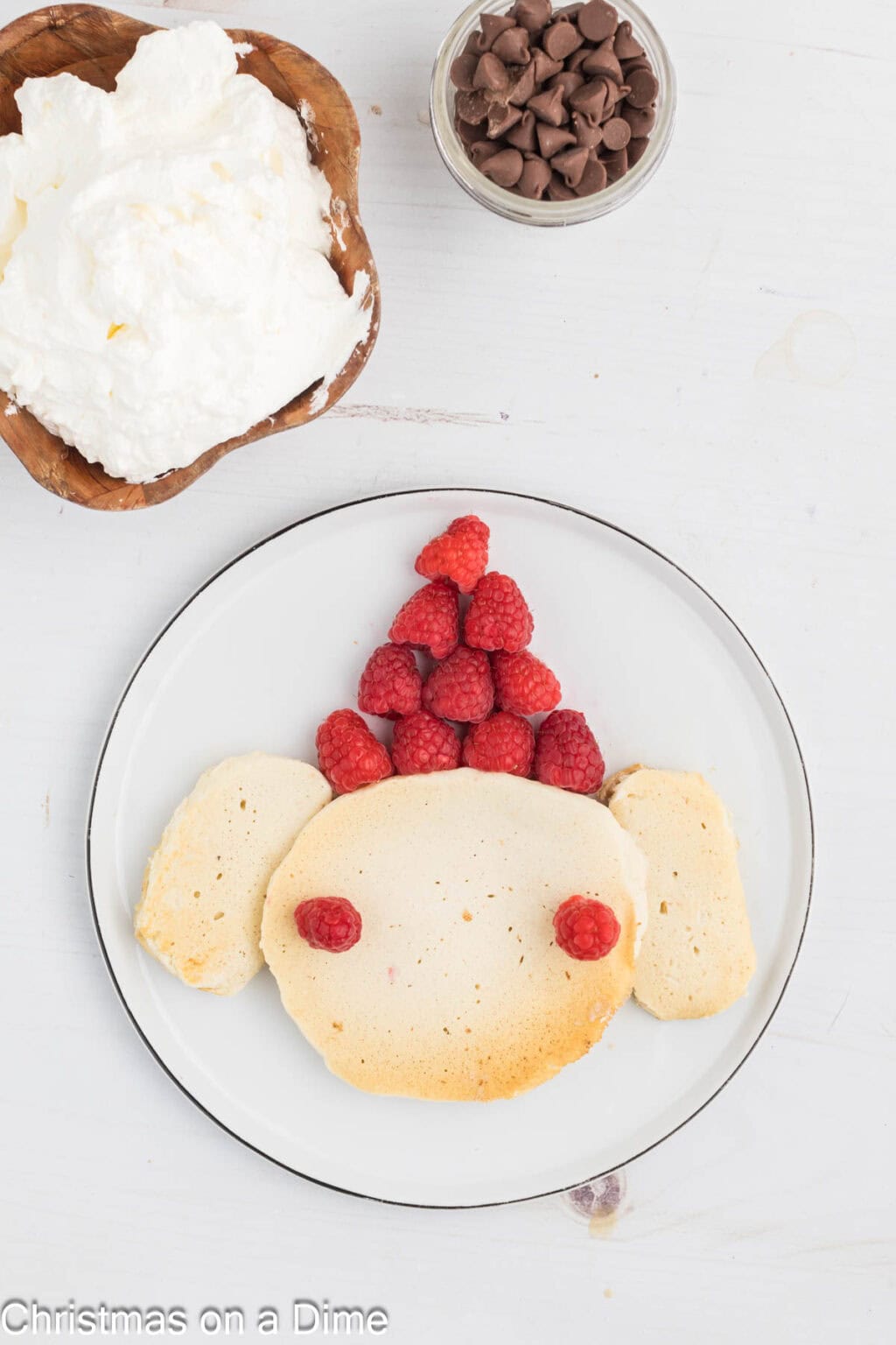 Elf Pancakes - christmasonadime.com