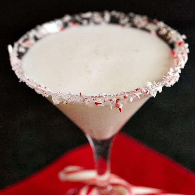 55 Christmas Cocktails - christmasonadime.com