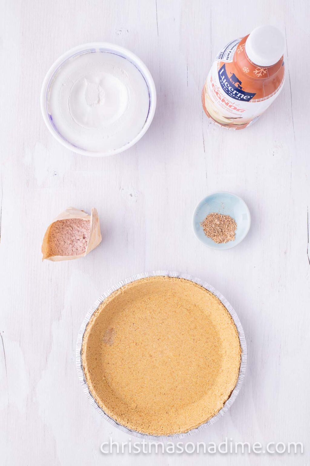 No Bake Eggnog Pie - christmasonadime.com