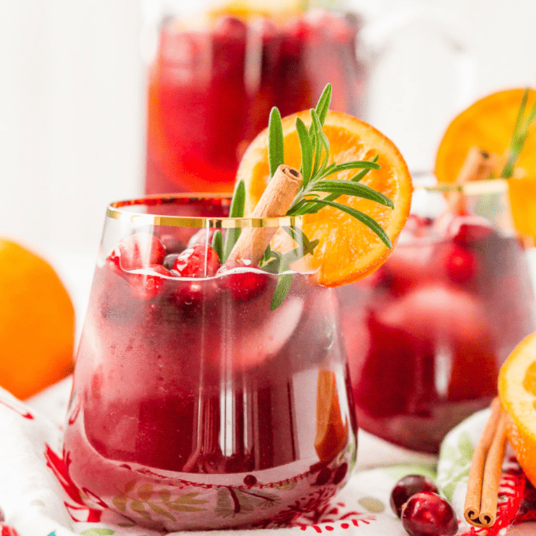Christmas Sangria Recipes - christmasonadime.com