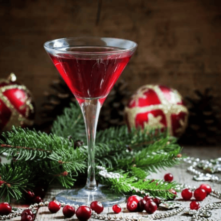 Christmas Martini Recipes - Christmas on a Dime