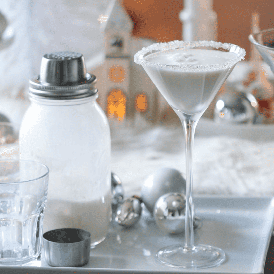 Christmas Martini Recipes - Christmas on a Dime