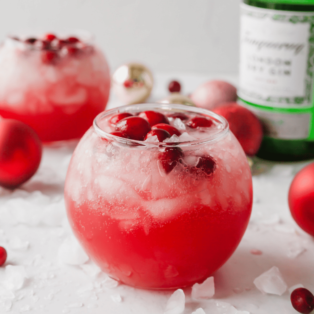 Christmas Gin Cocktails - christmasonadime.com